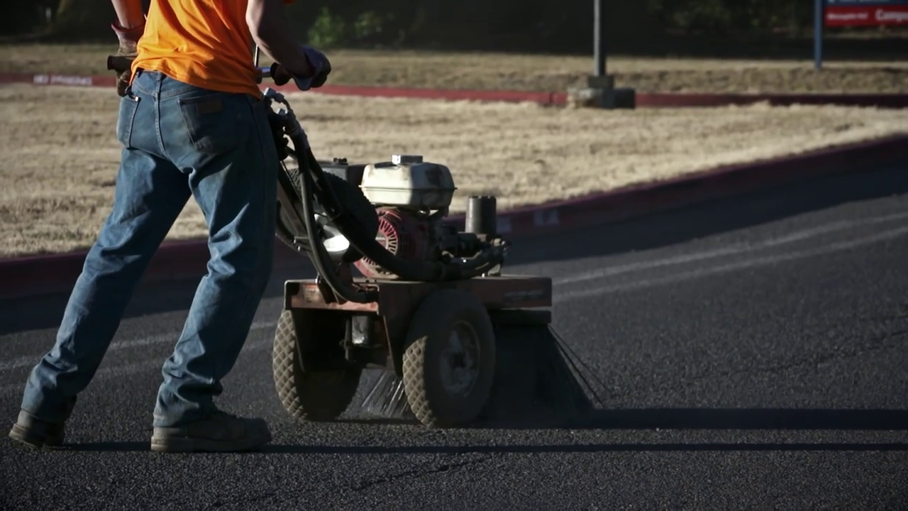 Asphalt Removal and Replacement Services » Hal's Construction